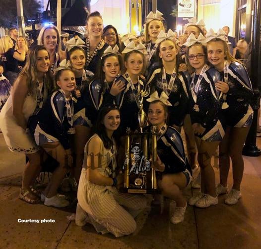 Pop Warner D Cheerleading team celebrate as National Champions: B Team ...