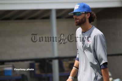 Trotta is movin’ on up: Tewksbury assistant coach to take head job in ...