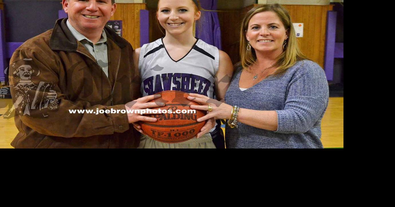 Emily Irwin dials up four digits | Sports | homenewshere.com