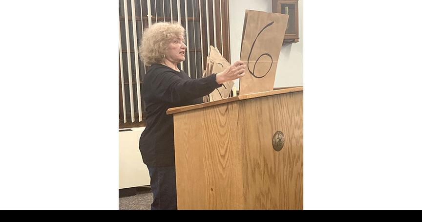 Walgreens’ owner willing to sell building for new senior center ...