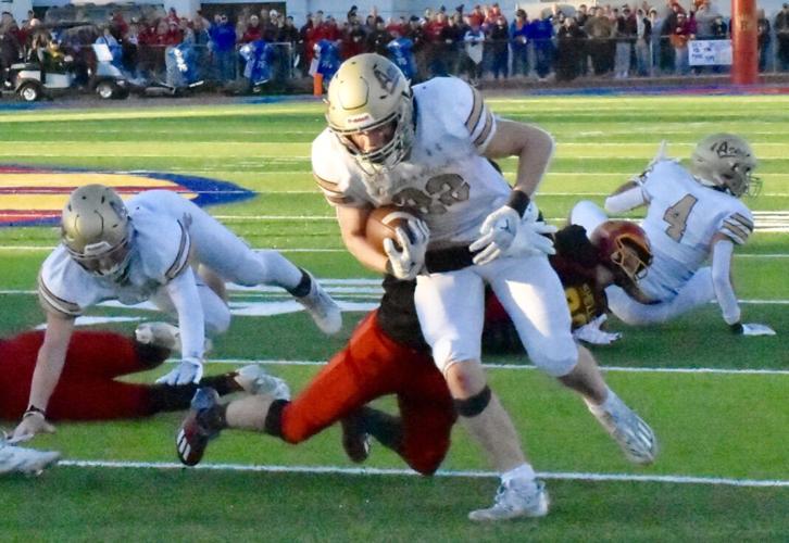 Mount Carmel leaves Roxana shell-shocked with 63-48 victory | Sports ...