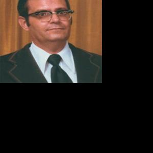 Kenneth Edward “Ed” Howe | Obituaries | hometownregister.com