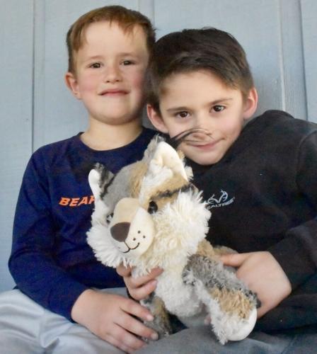 Flora Wolf fans for life | Sports | hometownregister.com