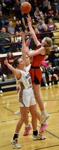 Mount Carmel girls deny Edwards County's chance for payback | Sports ...