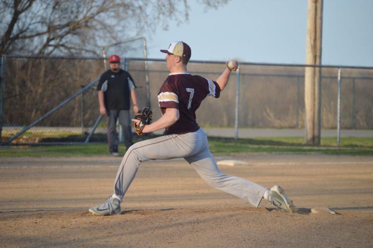 Applebey opts for baseball, commits to Wabash Valley College | Sports ...