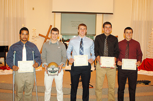 Thomas Allen wins top award at Aces football banquet | Local Sports ...