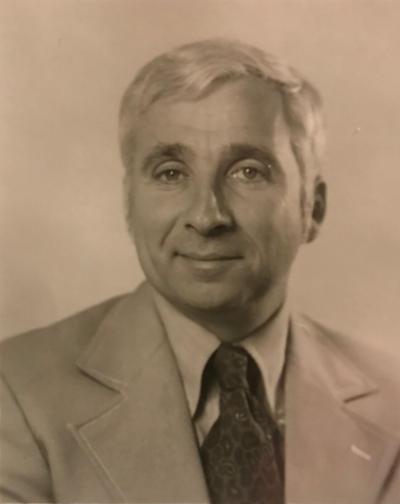 Leonard Robert Nachman Jr. | Obituaries | hometownsource.com