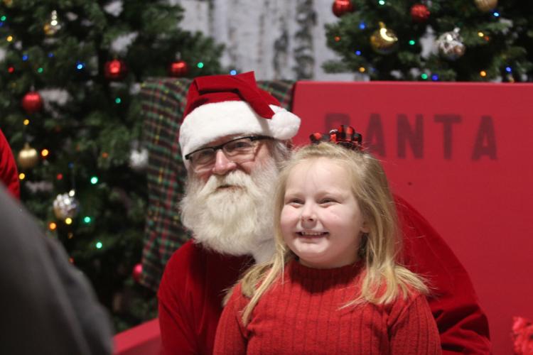 Otsego Santa Day delights kids — and a dog | Elk River Star News ...