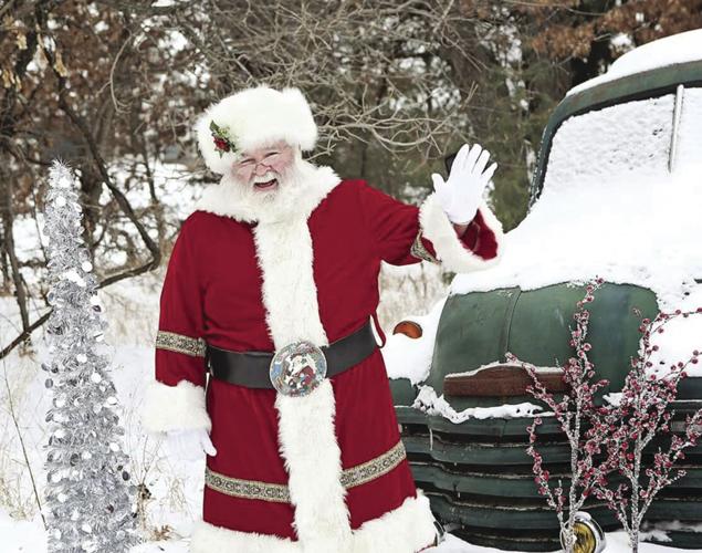 Santa to stop by Maple Grove with a meal, tree lighting | Free ...