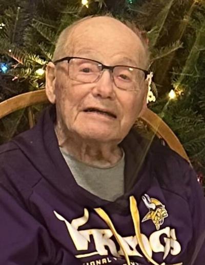 Lyle W. Anderson | Obituaries | hometownsource.com
