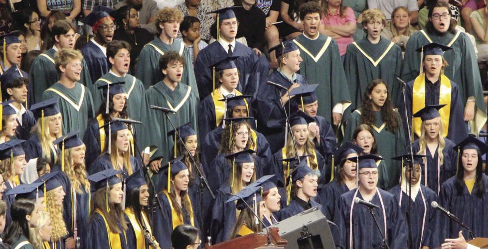 Rosemount graduates celebrate accomplishments | Free | hometownsource.com