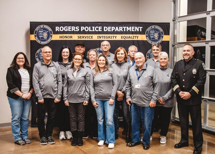 Rogers Police completes 4th annual Citizen Police Academy | Press And ...