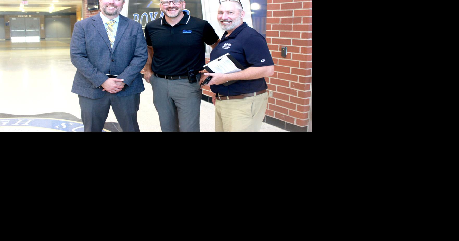MDE assistant commissioner visits ISD 728 | Elk River Star News ...