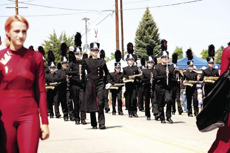 ISD 728 marching band comes together through the power of music | Local ...