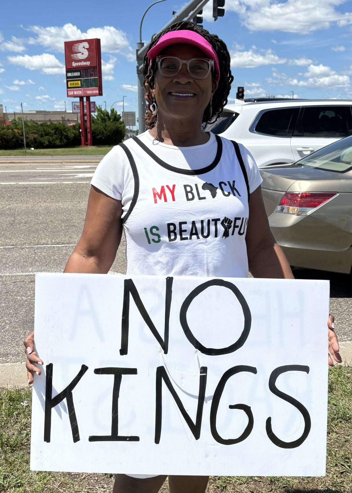 Locals protest at No Kings Rally in Eagan | Free | hometownsource.com