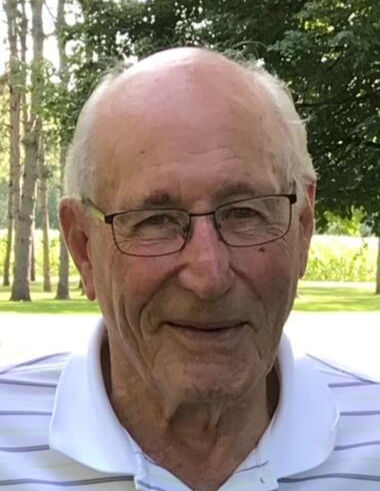 Roger E. Stumpf | Obituaries | hometownsource.com