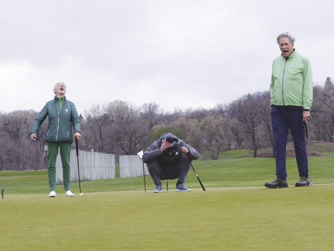 Photos: Braemar Golf Course booster donates $30k clock, almost wins ...