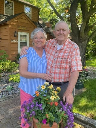 Chuck and Judy Sutherland | Anniversaries | hometownsource.com