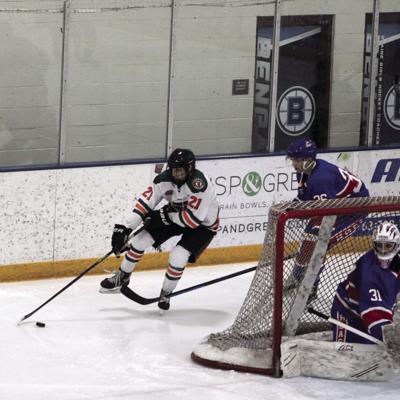 Outlaws win first 3 at Michigan showcase | Isanti | hometownsource.com