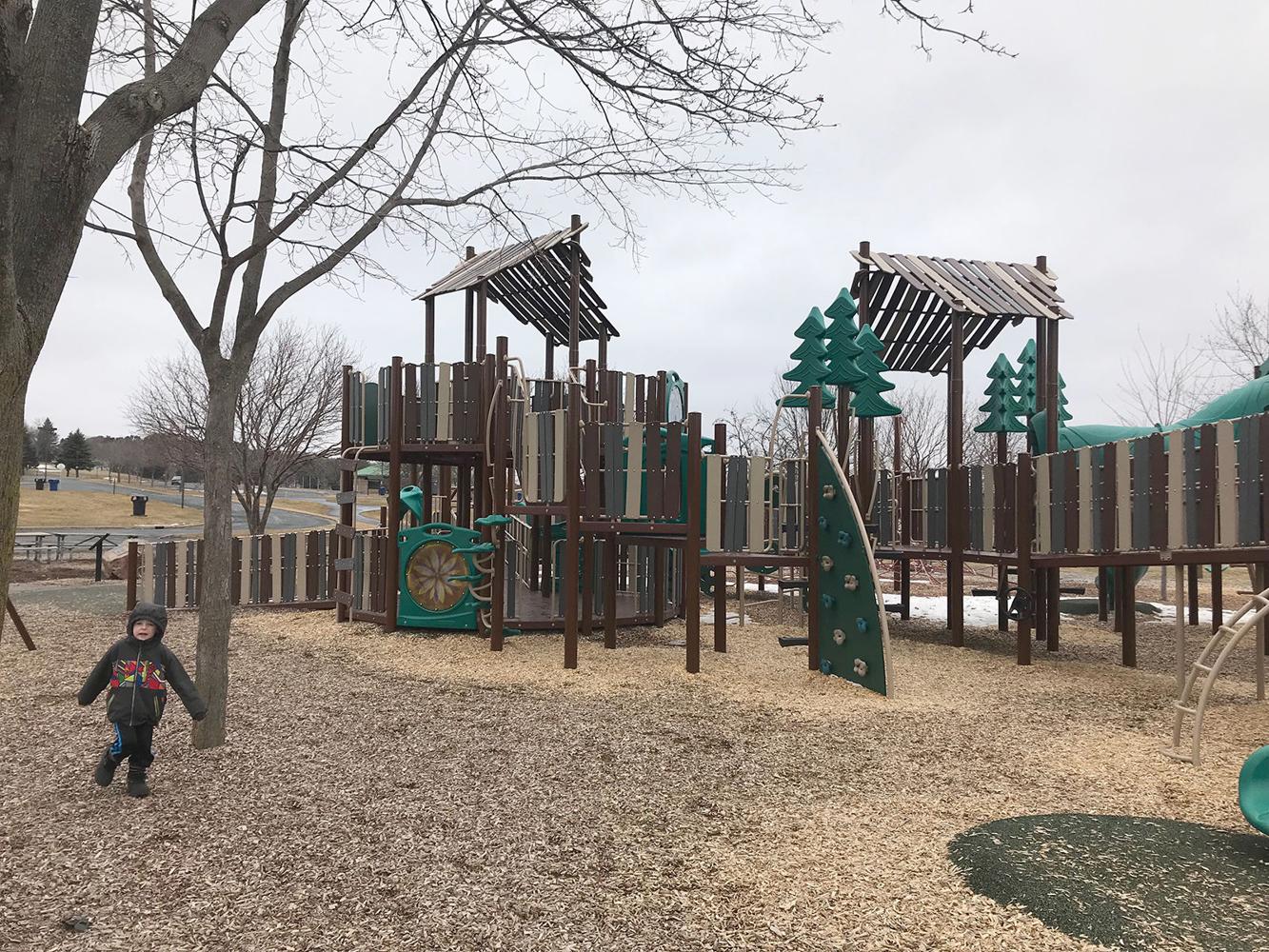Lakeville to open some park facilities | Free | hometownsource.com