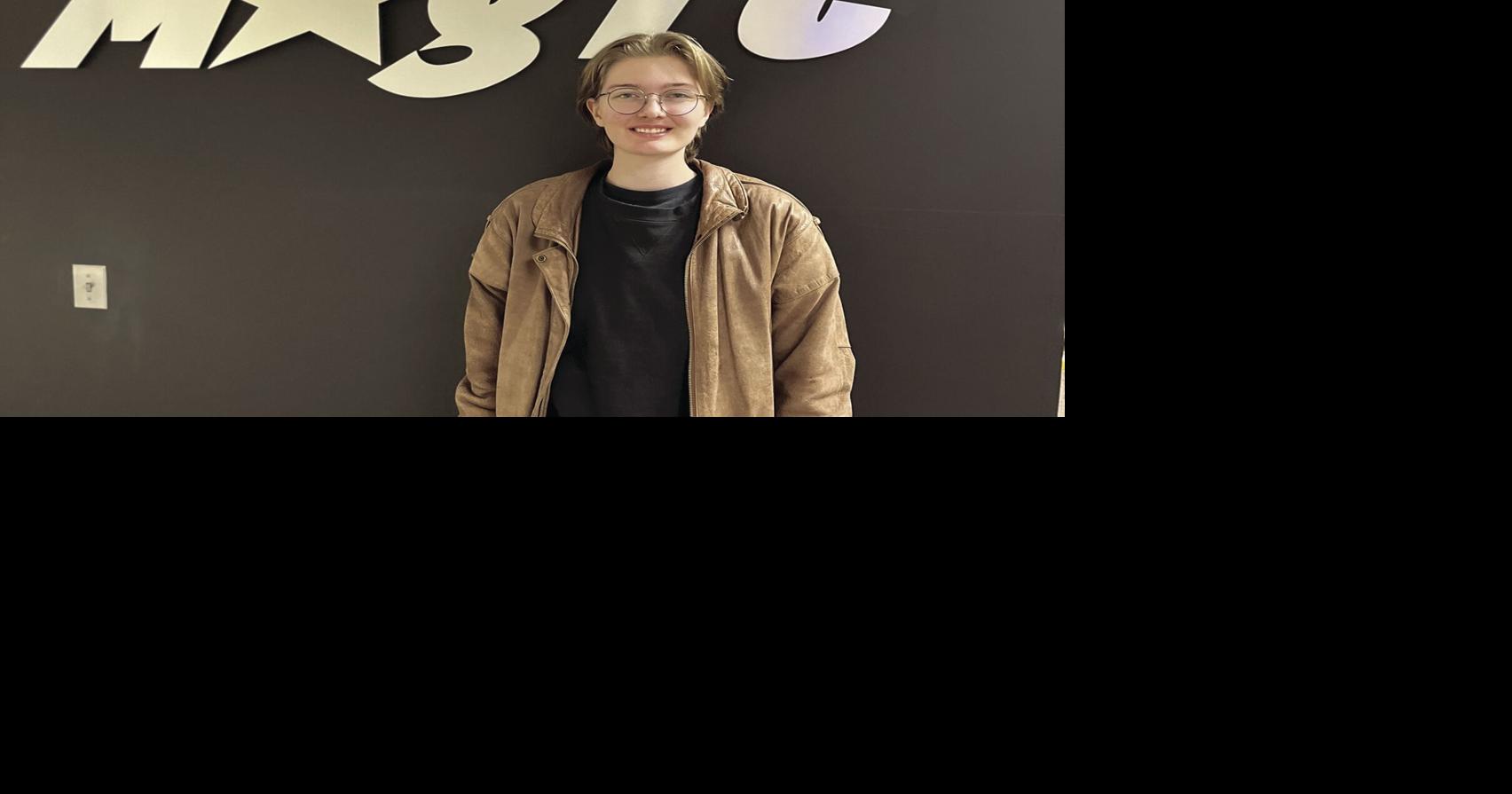 Aria Williams heads to DECA international conference | Sports | hometownsource.com