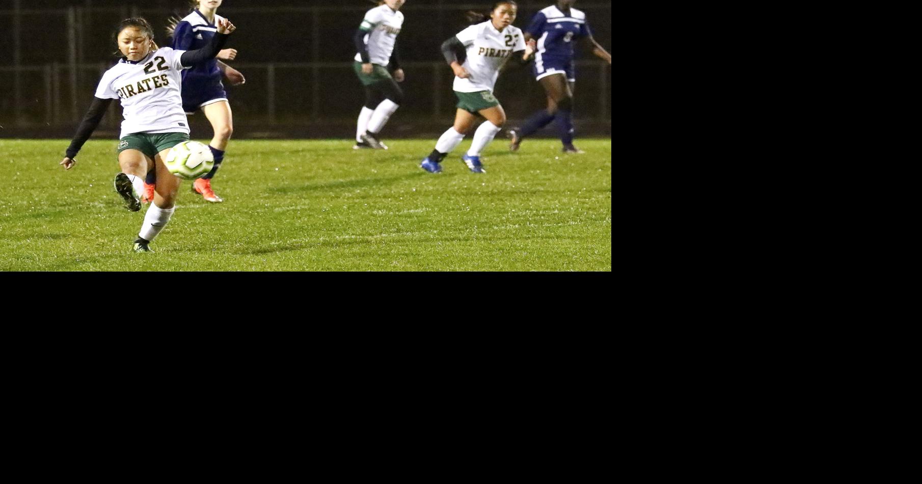 Park Center girls soccer: Twelve seniors close out 2019 season | Free ...