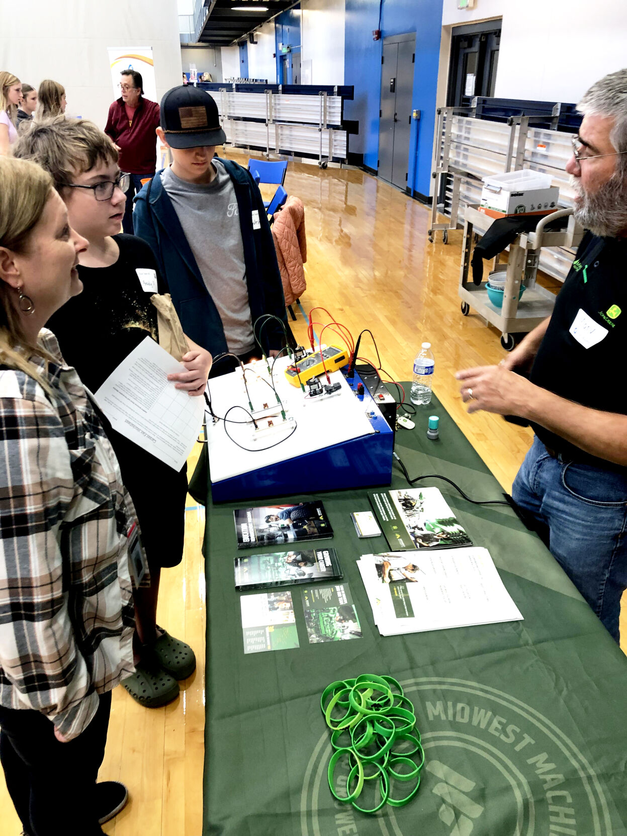 ISD 728 students gain hands-on career and college experience | Elk ...