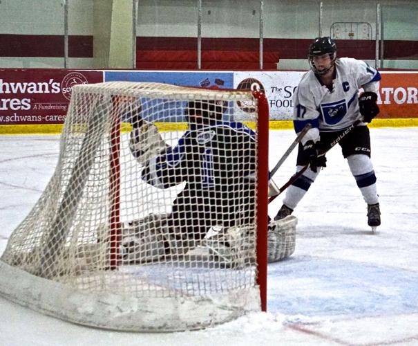 Royals claim consolation title in Schwan's Cup | Elk River Star News ...