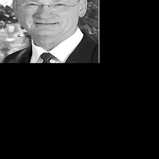 Samuel E. Carlson, MD | Obituaries | hometownsource.com