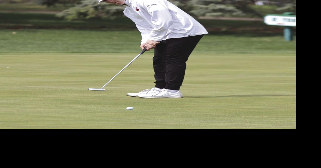 Boys golf: Strong start for Ponies in SEC | Sports | hometownsource.com