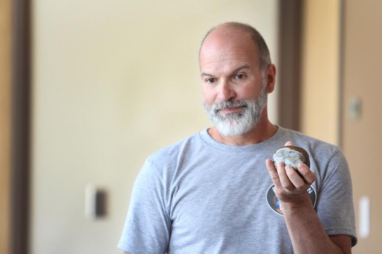 ‘Agate Man’ hosts gem of an event, sharing his passion and inspiring ...