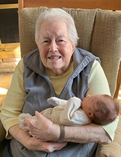 Mary Lou Becker | Obituaries | hometownsource.com