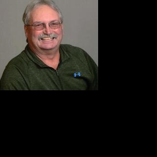 Robert Van De Riet | Obituaries | hometownsource.com