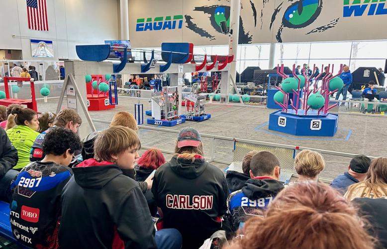 Eagan High First Robotics hosts Week Zero | Eagan | hometownsource.com