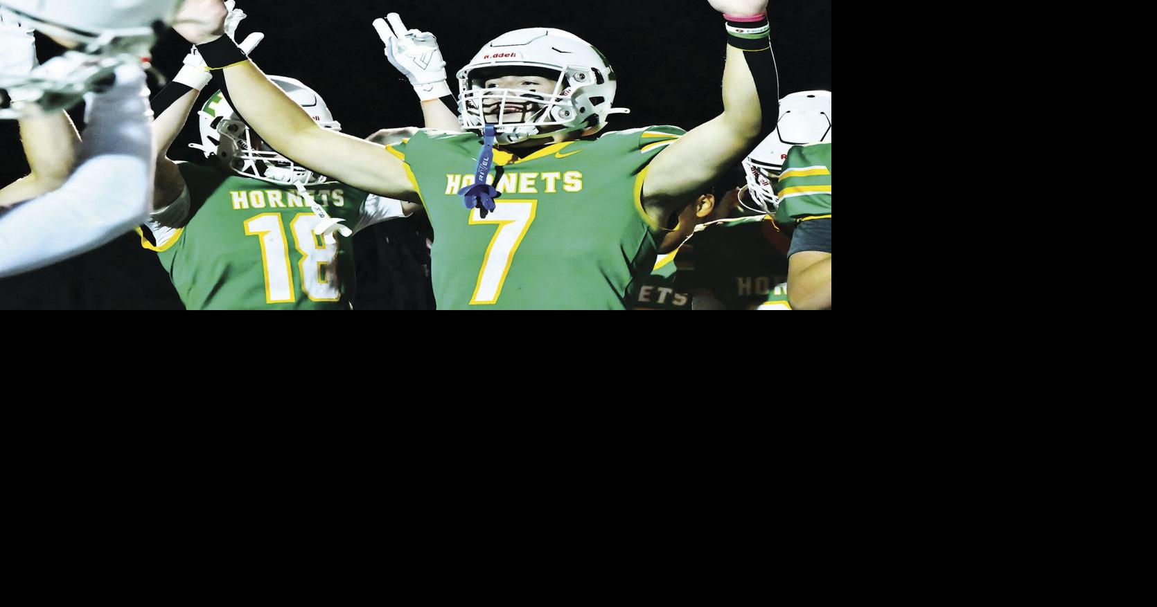 Hornets’ victory train is rolling in football playoffs | Sports ...