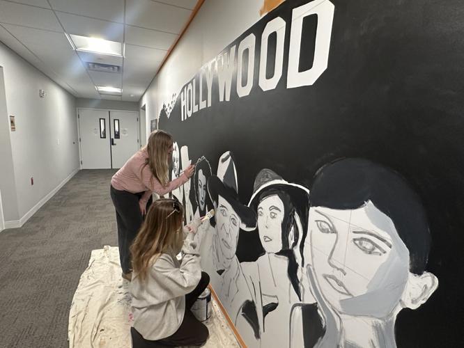 Hollywood's Golden Age inspires student mural | Community ...