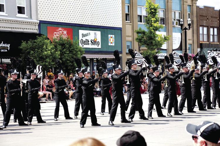 ISD 728 marching band comes together through the power of music | Local ...