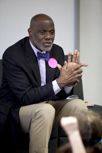 Don’t be afraid to point at that pinky, Supreme Court Justice Alan Page ...