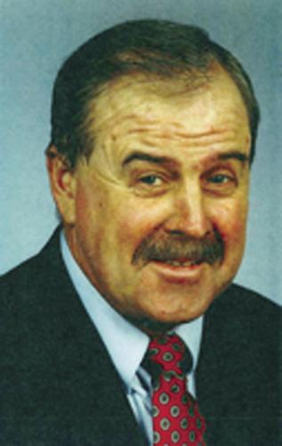 Former AVHS hockey coach Hendrickson dies | Sports | hometownsource.com