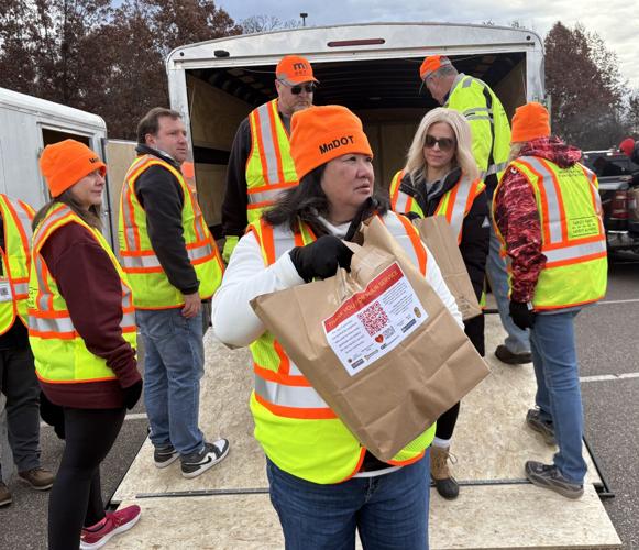 Operation Turkey Drop delivers Thanksgiving goodwill | Eagan ...