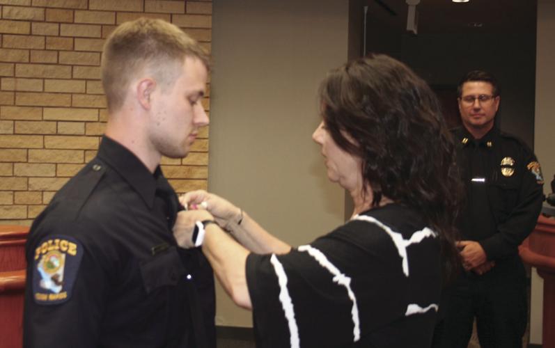 Four new Coon Rapids police officers sworn in | Local News ...