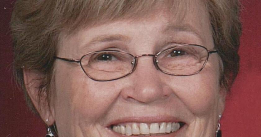Elizabeth "Betty" Stacken | Obituaries | hometownsource.com