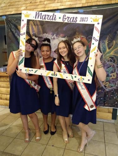 Eagan Funfest Ambassadors volunteer in community | Eagan ...