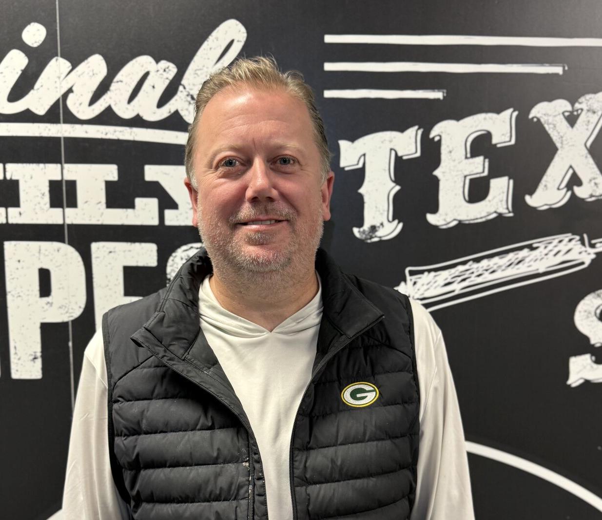 Eagan Dickey's Barbecue Pit owner changes with the times | Free ...