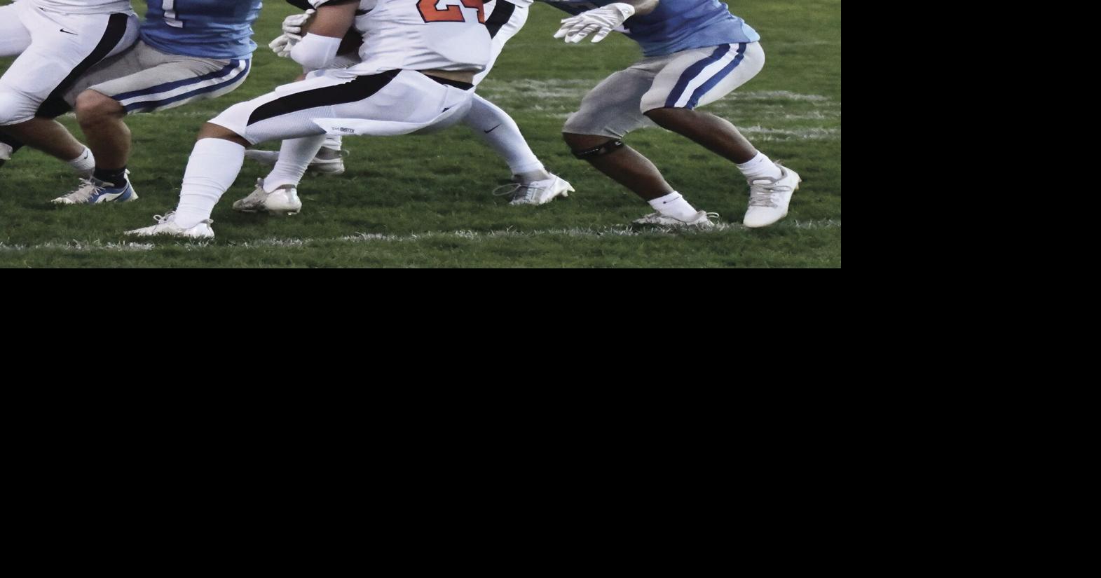 Jags football presents deserving awards | Sports | hometownsource.com