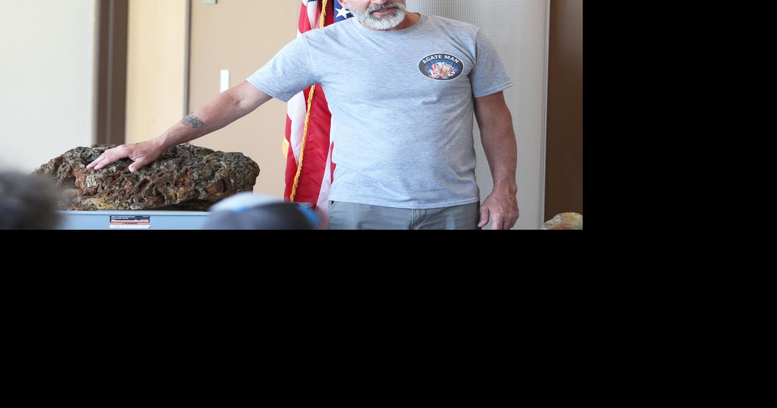 ‘Agate Man’ hosts gem of an event, sharing his passion and inspiring ...