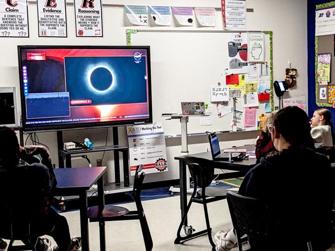 Salk magnet school celebrates eclipse | Elk River Star News ...