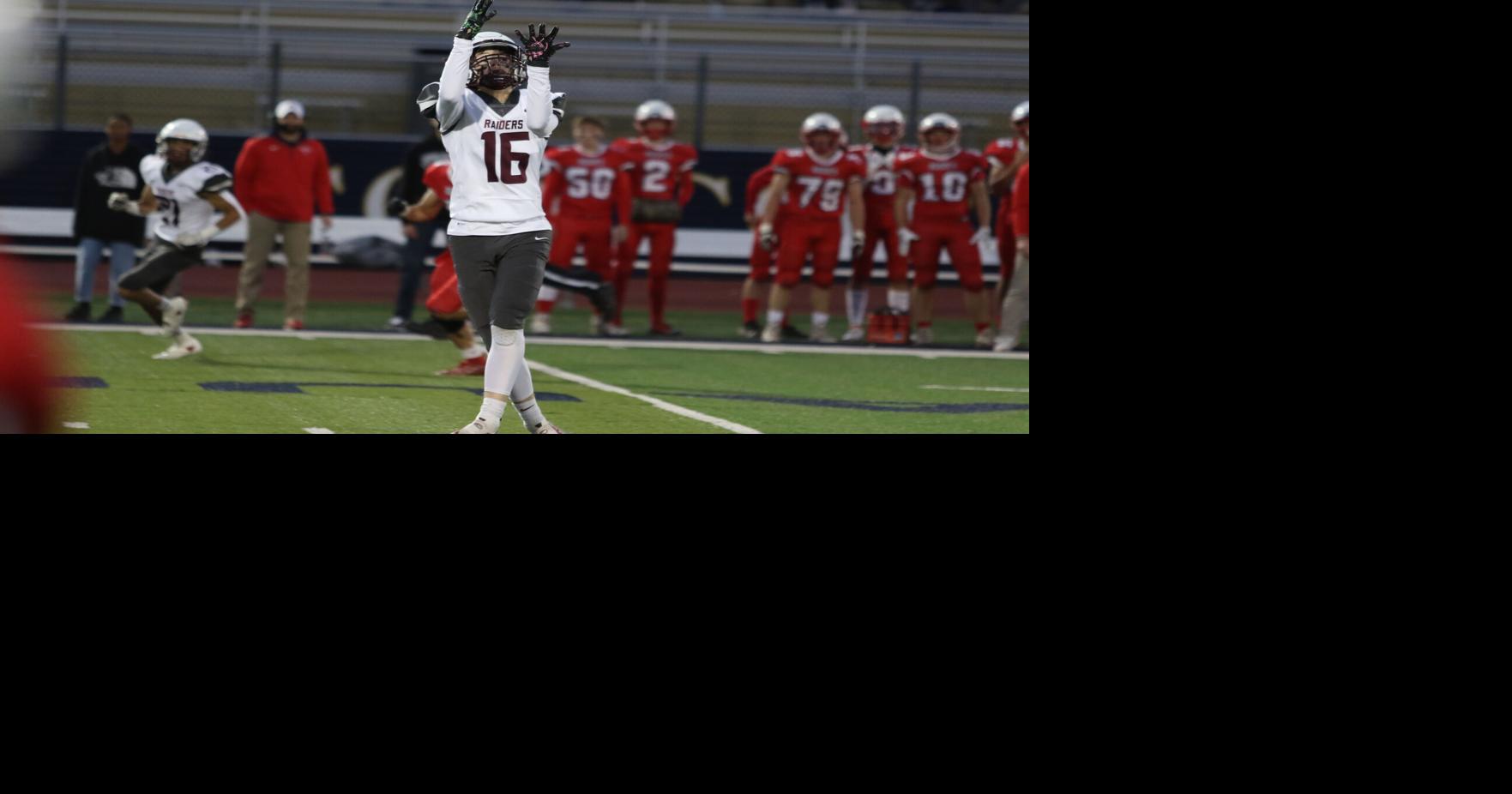 Raiders reach football championship game | Sports | hometownsource.com