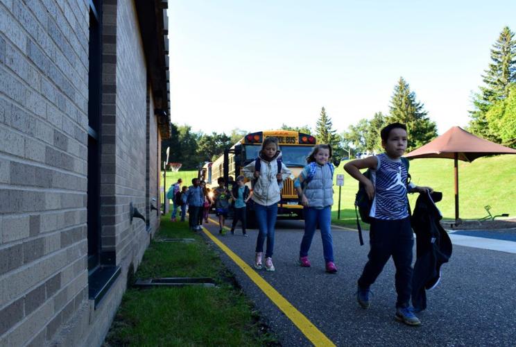 Wayzata School District welcomes back students | Local News ...