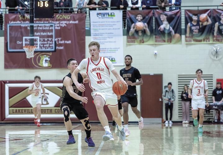 A playoff atmosphere in January | Sports | hometownsource.com